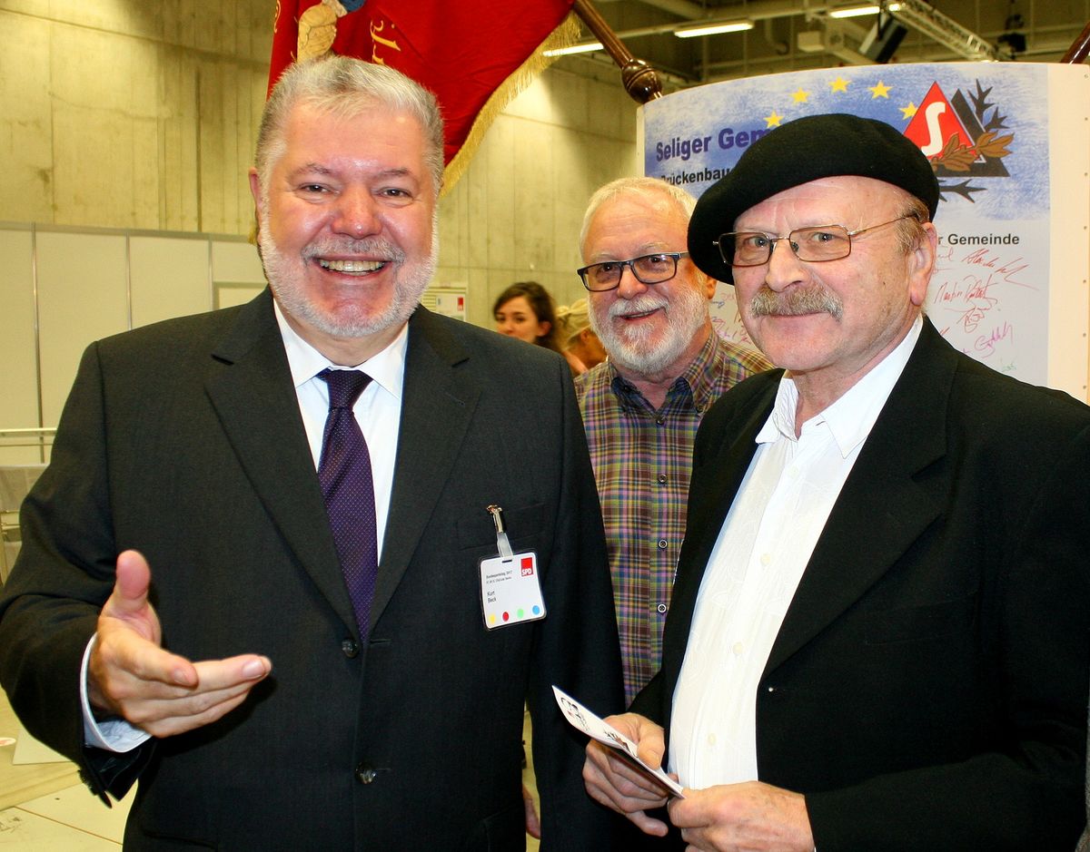 Dank an den scheidenden Landesvorsitzenden Peter Heidler - Seliger ...